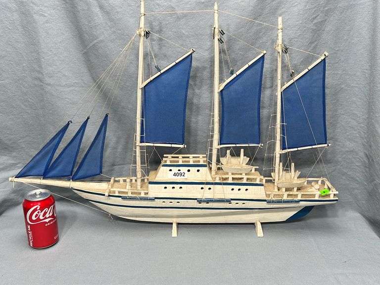 Vintage carved wood ship model - Dixon's Auction at Crumpton