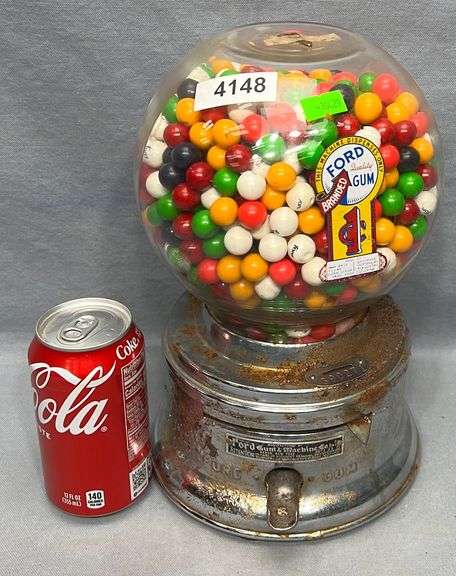 Vintage Ford gumball machine, rust - Dixon's Auction at Crumpton