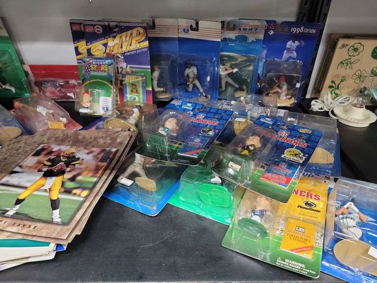 Lot Vintage Starting Line-Up Sports Action Figures etc - Dixon's ...