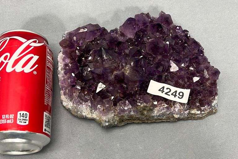 Crystal mineral specimen - Dixon's Auction at Crumpton