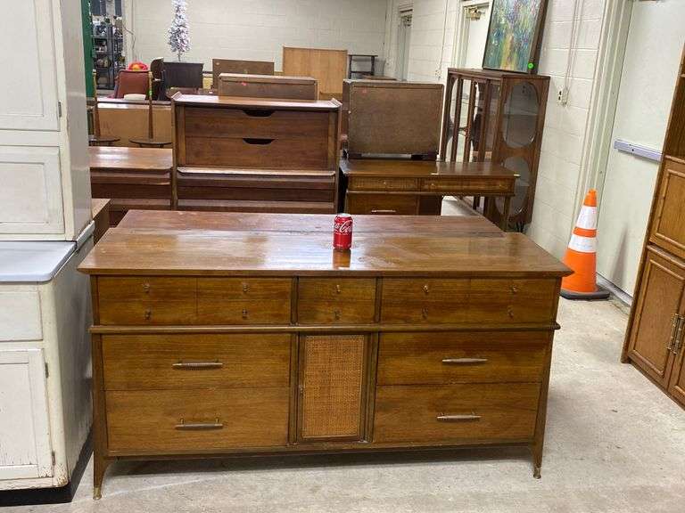 MCM walnut credenza server, marks and shadow on top - Dixon's Auction ...