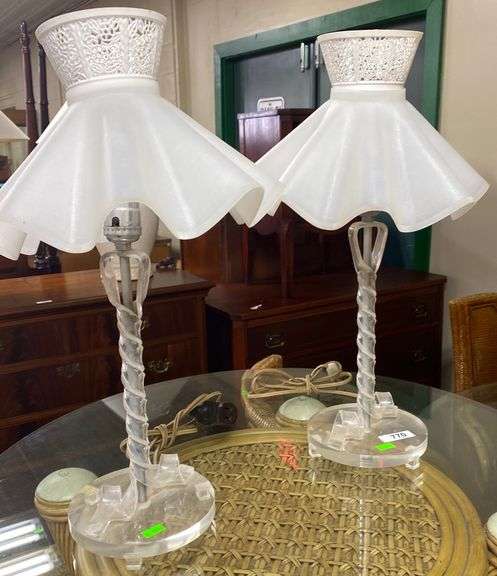 Pair lucite lamps - Dixon's Auction at Crumpton
