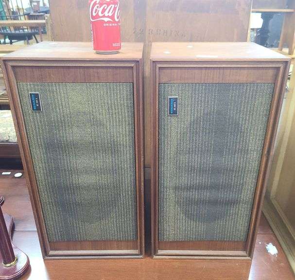 Pair BenjamiN EMI MCM speakers - Dixon's Auction at Crumpton