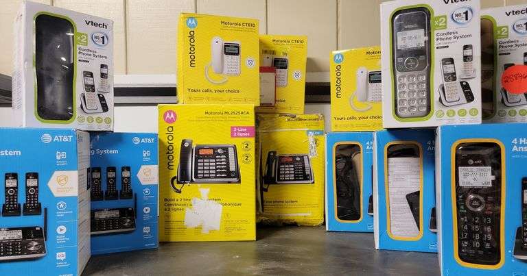 Lot Cordless House Phones - Dixon's Auction at Crumpton