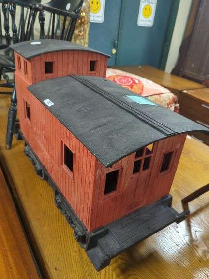 Fesco Line plastic train toy chest - Dixon's Auction at Crumpton