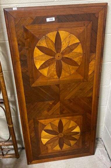 Inlaid table top - Dixon's Auction at Crumpton