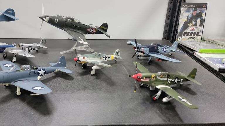 Collection of Military Airplane Models - Dixon's Auction at Crumpton