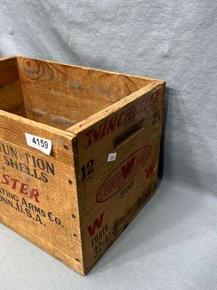 Antique Winchester shotgun shell wooden crate - Dixon's Auction at Crumpton