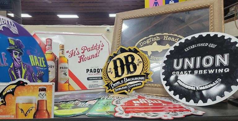 Lot Bar / Beer Advertising Signs - Dixon's Auction at Crumpton