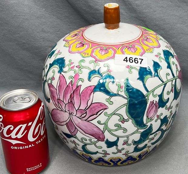 Chinese famille rose porcelain lamp base - Dixon's Auction at Crumpton
