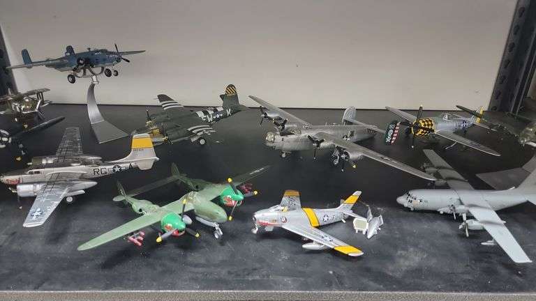 Collection of Military Airplane Models - Dixon's Auction at Crumpton