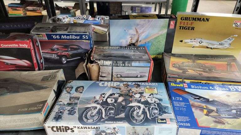 Lot Vintage Models, Airplanes, Cars, Chips Etc - Dixon's Auction at ...