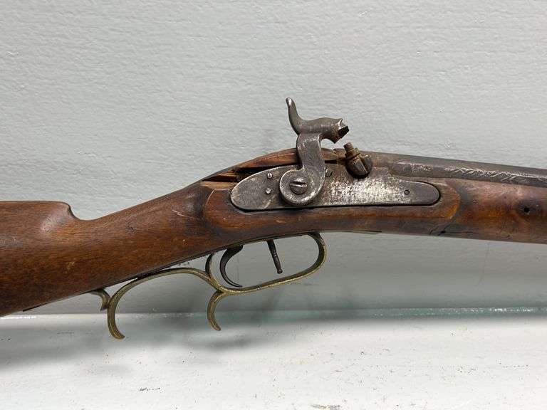 Antique rifle - Dixon's Auction at Crumpton