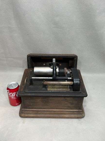 Antique Edison Model D cylinder phonograph, untested - Dixon's Auction ...
