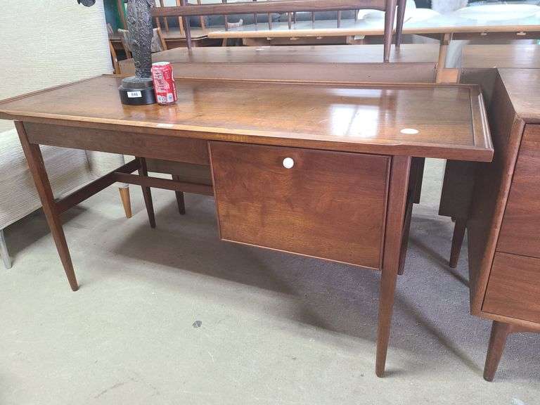 Drexel MCM walnut desk, finish wear - Dixon's Auction at Crumpton