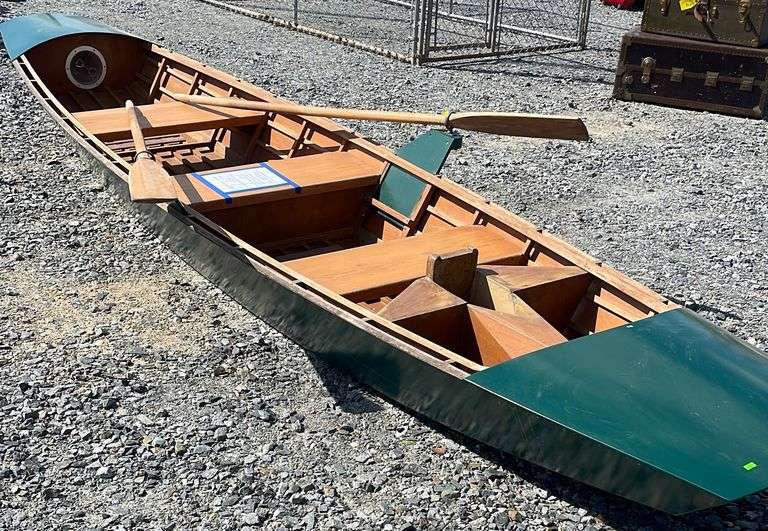 vintage paddle boat w/ title nice condition - Dixon's Auction at Crumpton