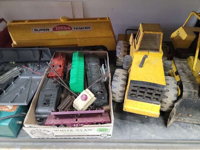 Lot Vintage Railroad Train Parts + Tonka Construction Toys - Dixon's ...