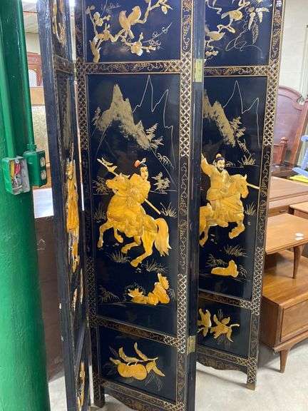 Asian black lacquer screen, chips and losses - Dixon's Auction at Crumpton