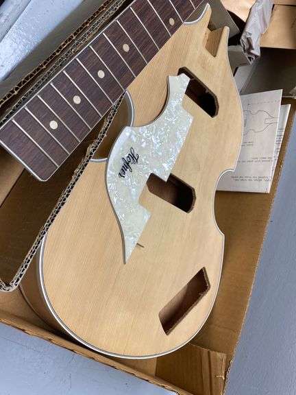 Hofner Beatle Bass kit - Dixon's Auction at Crumpton