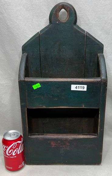 Folk art green-painted hanging pipe box - Dixon's Auction at Crumpton