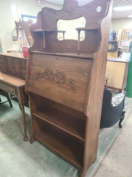 Antique oak larkin-type desk - Dixon's Auction at Crumpton