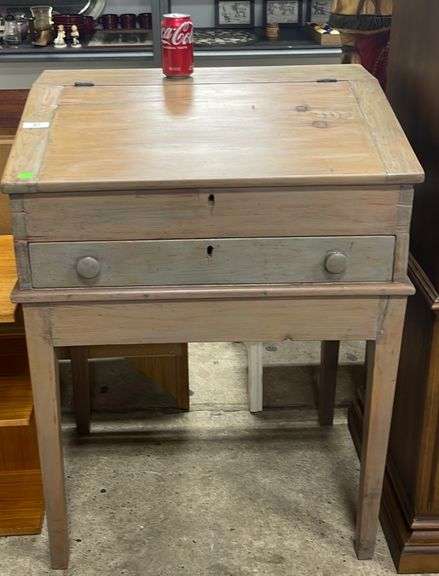 Antique primitive pine schoolmaster's desk - Dixon's Auction at Crumpton