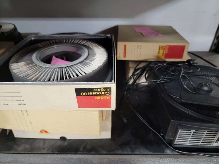 Lot Kodak Carousel 80 Slide Projector & slides - Dixon's Auction at ...