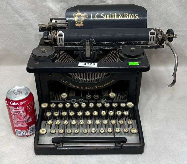 L.C. Smith & Bros typewriter - Dixon's Auction at Crumpton