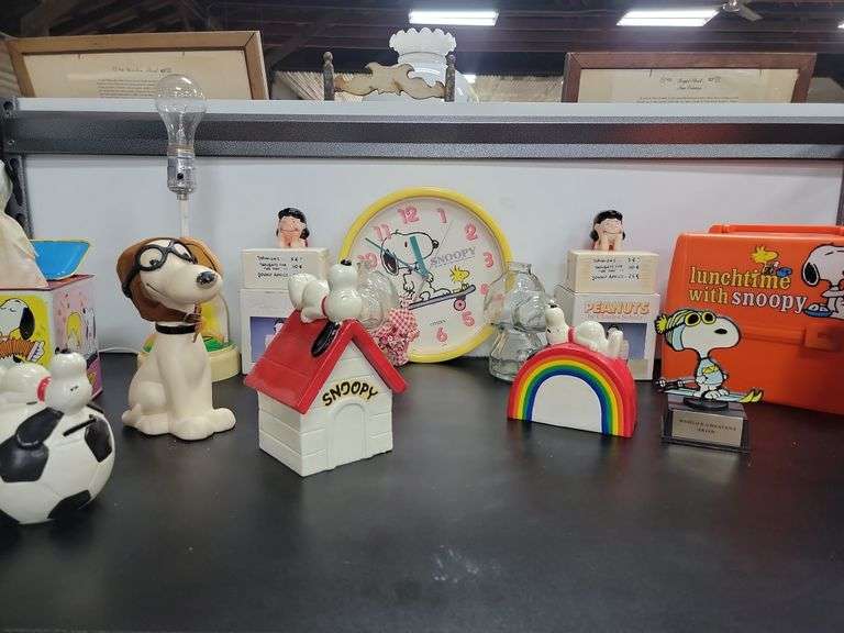 Lot of Snoopy / Peanuts Memorabilia - Dixon's Auction at Crumpton