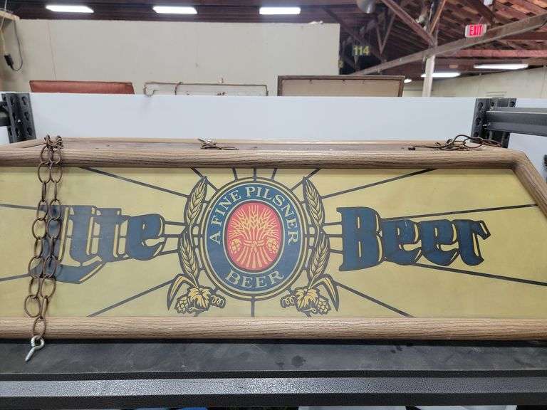 Miller Lite Beer Pool Table Light - Dixon's Auction at Crumpton
