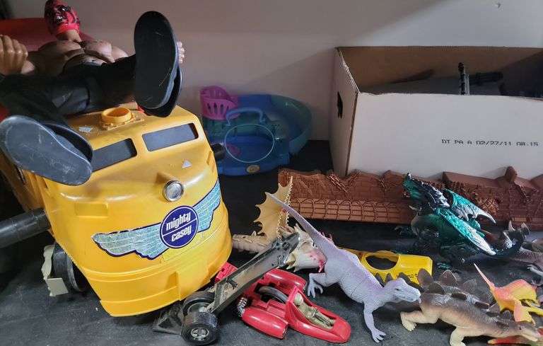 Lot Dinosaur Toys, Mighty Casey Train etc - Dixon's Auction at Crumpton