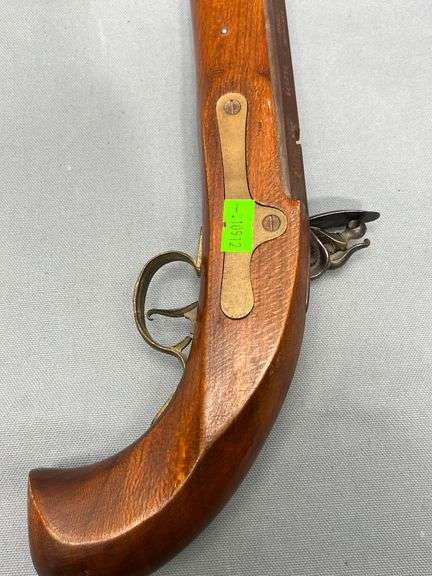 Reproduction black powder pistol - Dixon's Auction at Crumpton