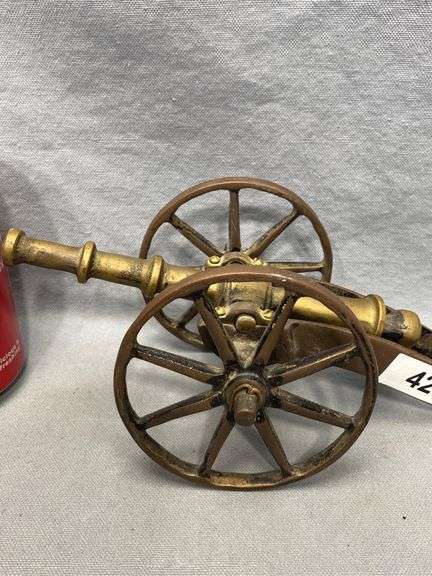 Brass cannon model - Dixon's Auction at Crumpton