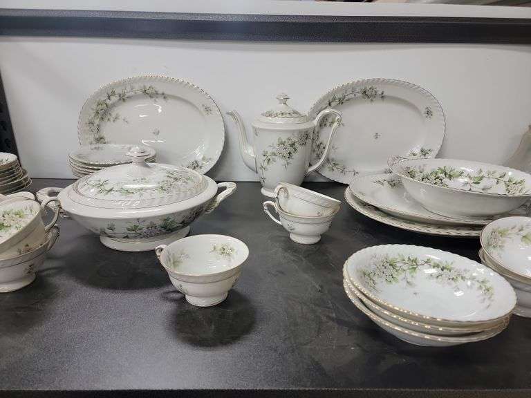 Lot Bavarian China Dishes, Franconia Pattern - Dixon's Auction at Crumpton