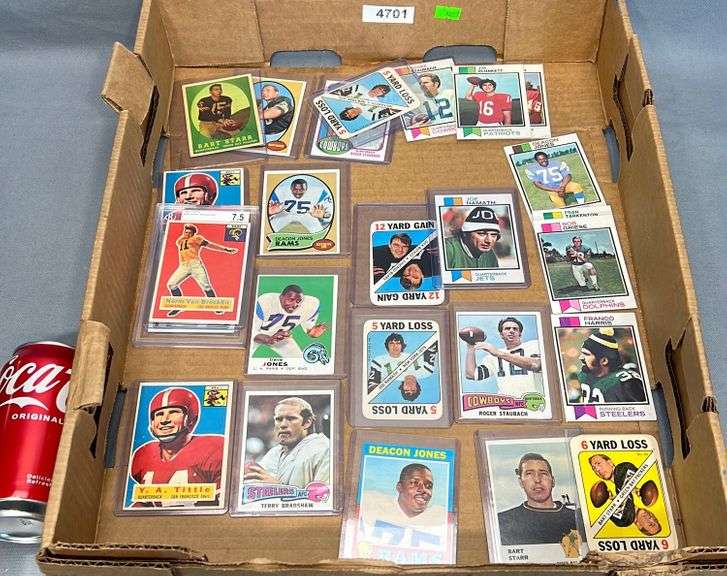 Lot of vintage baseball cards - Dixon's Auction at Crumpton