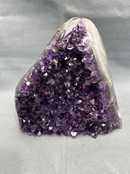 Amethyst mineral specimen - Dixon's Auction at Crumpton