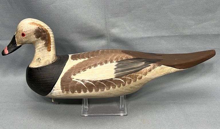 Capt. Vernon Bryant old squaw duck decoy - Dixon's Auction at Crumpton