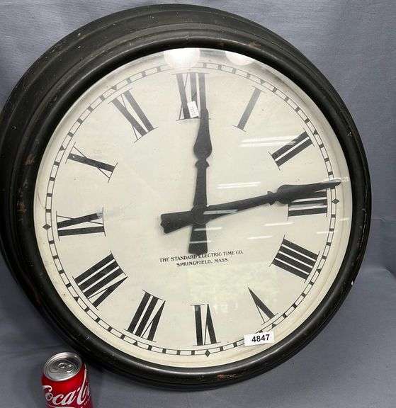 The Standard Electric Time Co. wall clock - Dixon's Auction at Crumpton