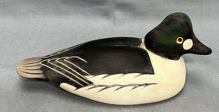 Barry Fuchs Millington MD 1/2 size goldeneye duck decoy - Dixon's ...