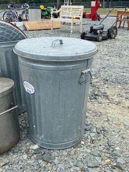 Lot Galvanized metal trash cans plus stainless cook pot - Dixon's ...
