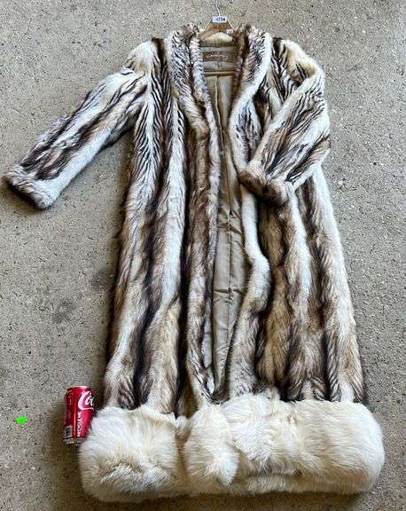VIntage fur coat - Dixon's Auction at Crumpton