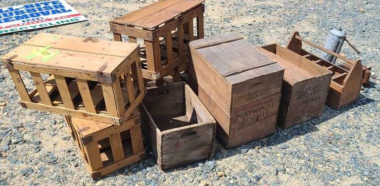 wooden crate lot - Dixon's Auction at Crumpton