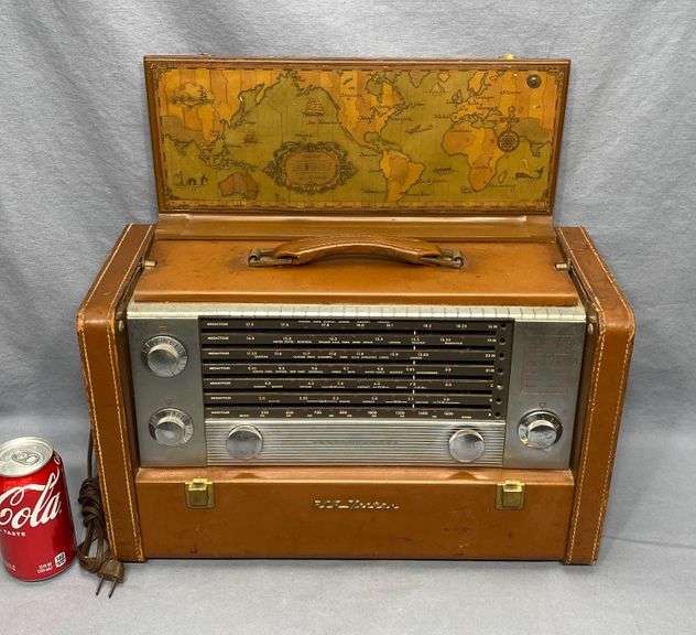 RCA Victor radio, untested - Dixon's Auction at Crumpton