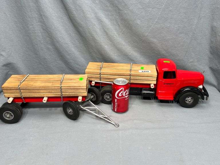 Smith Miller truck & trailer - Dixon's Auction at Crumpton