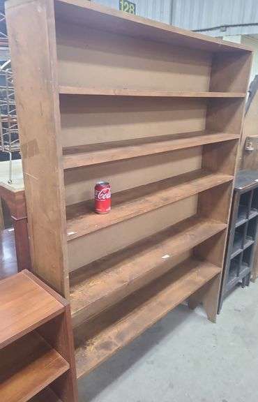 Rustic Pine Farmhouse Bucket Bench Bookcase - Dixon's Auction at Crumpton