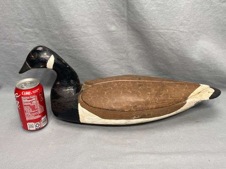 Early Nj Carved Wood Brant Decoy - Dixon's Auction at Crumpton
