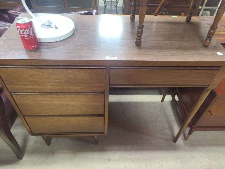 MCM Desk With Laminate Top - Dixon's Auction at Crumpton