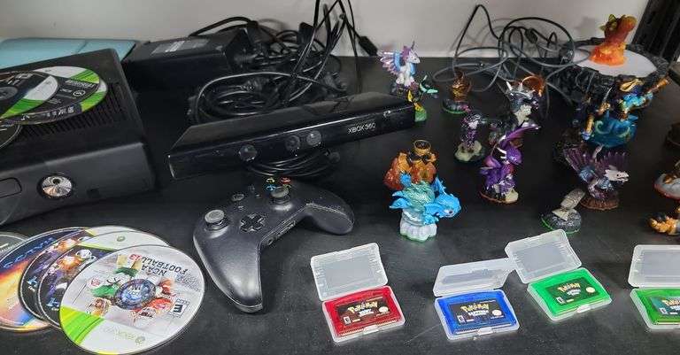 Lot Vintage Xbox360 Console, Games, Pokemon Games Etc - Dixon's Auction ...