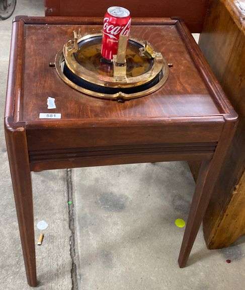 Compass Table - Dixon's Auction at Crumpton