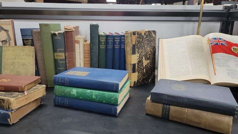 Lot Of Vintage School Books - Dixon's Auction at Crumpton